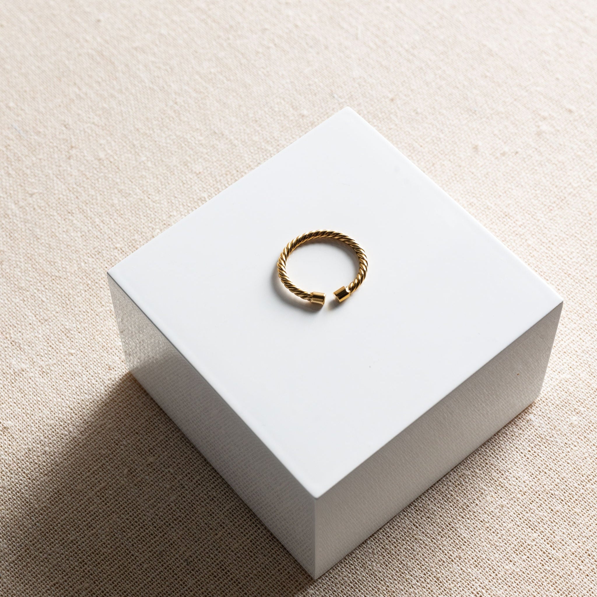 Twisted Aspen Ring – Sparrow & Co